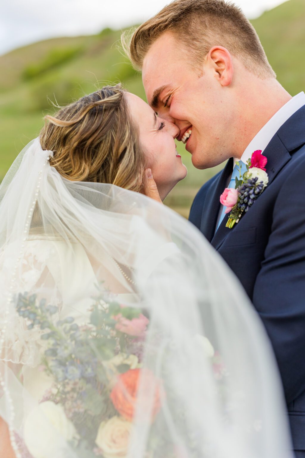 Tunnel Springs Bridal Portraits - Spring - caryshaslamphotography.com