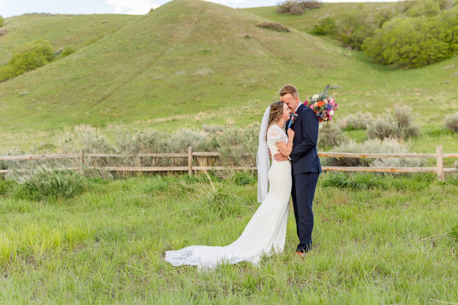 Tunnel Springs Bridal Portraits - Spring - caryshaslamphotography.com