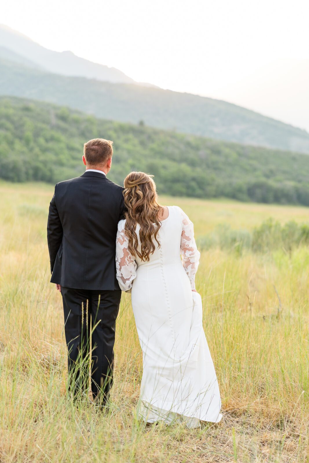 Romantic Bridal Portraits in the Provo Foothills - Utah Weddings
